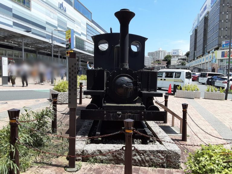 熱海駅前の小さな蒸気機関車の正体は？熱海軽便鉄道（豆相人車鉄道）廃線跡スポット | 廃線跡の旅、鉄路の旅